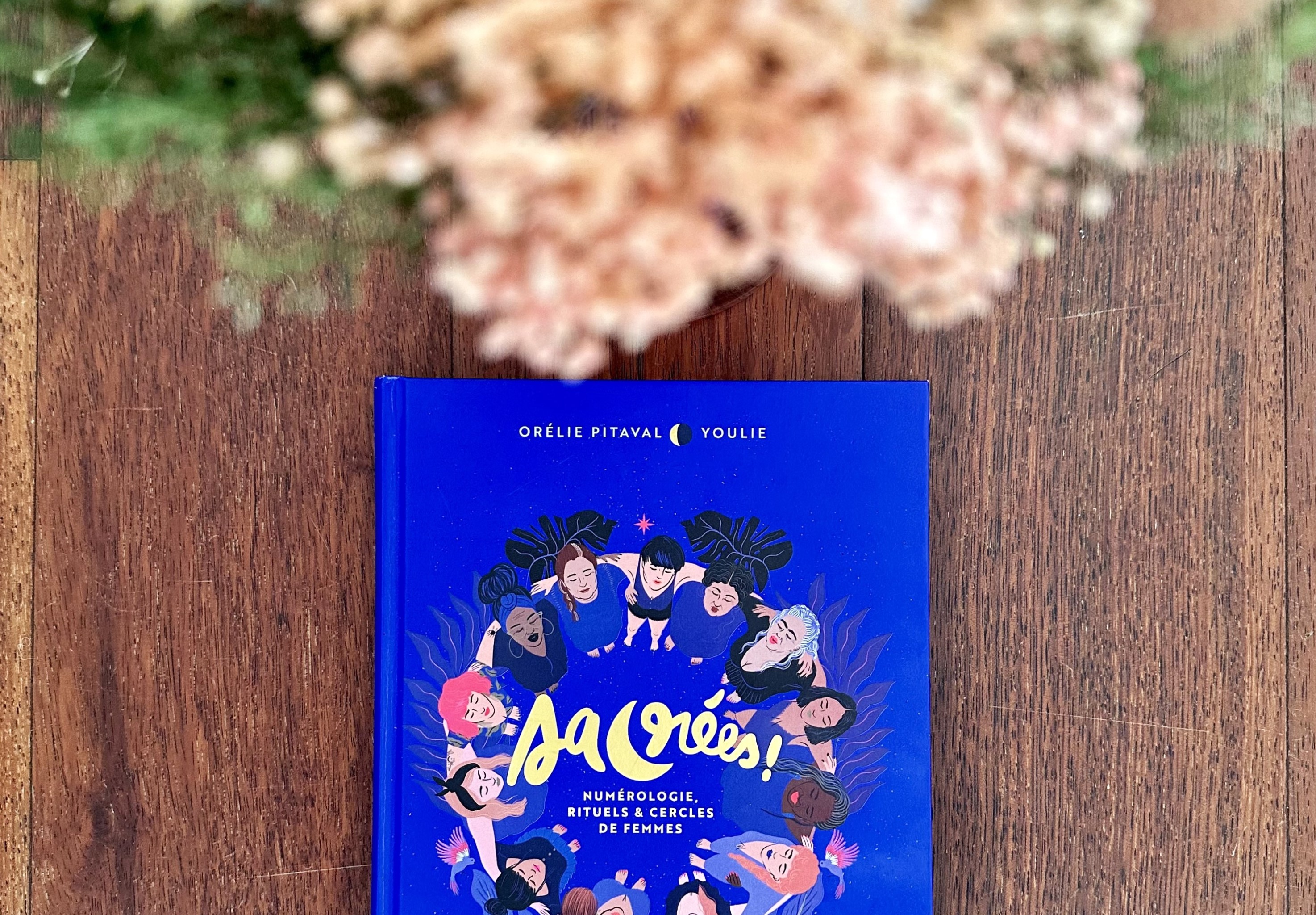Mon livre Sacrées! - Orélie